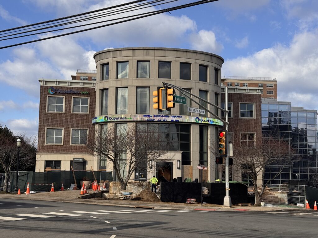 RED BANK BANK PAYS BANK FOR BANK - Red Bank Green