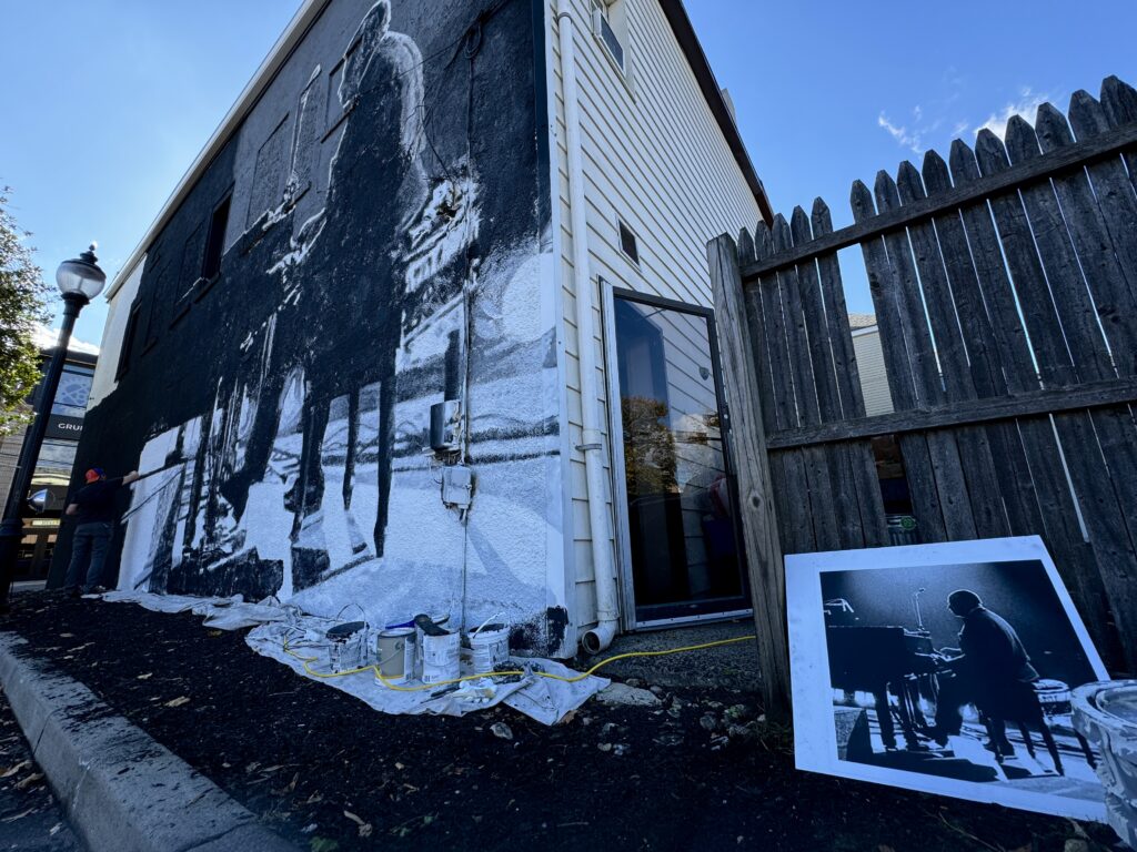 RED BANK: ARTIST AND BUTCHER JAZZ UP WALL WITH COUNT BASIE MURAL - Red ...
